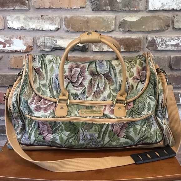 American Tourister | Bags | American Tourister Vintage 9s Cream Floral ...